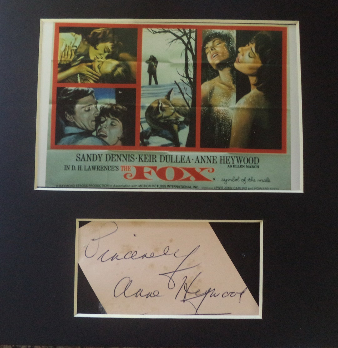 ANNE HEYWOOD (1931 - 2023) Aka Violet Pretty AUTOGRAPH Mounted Display ...