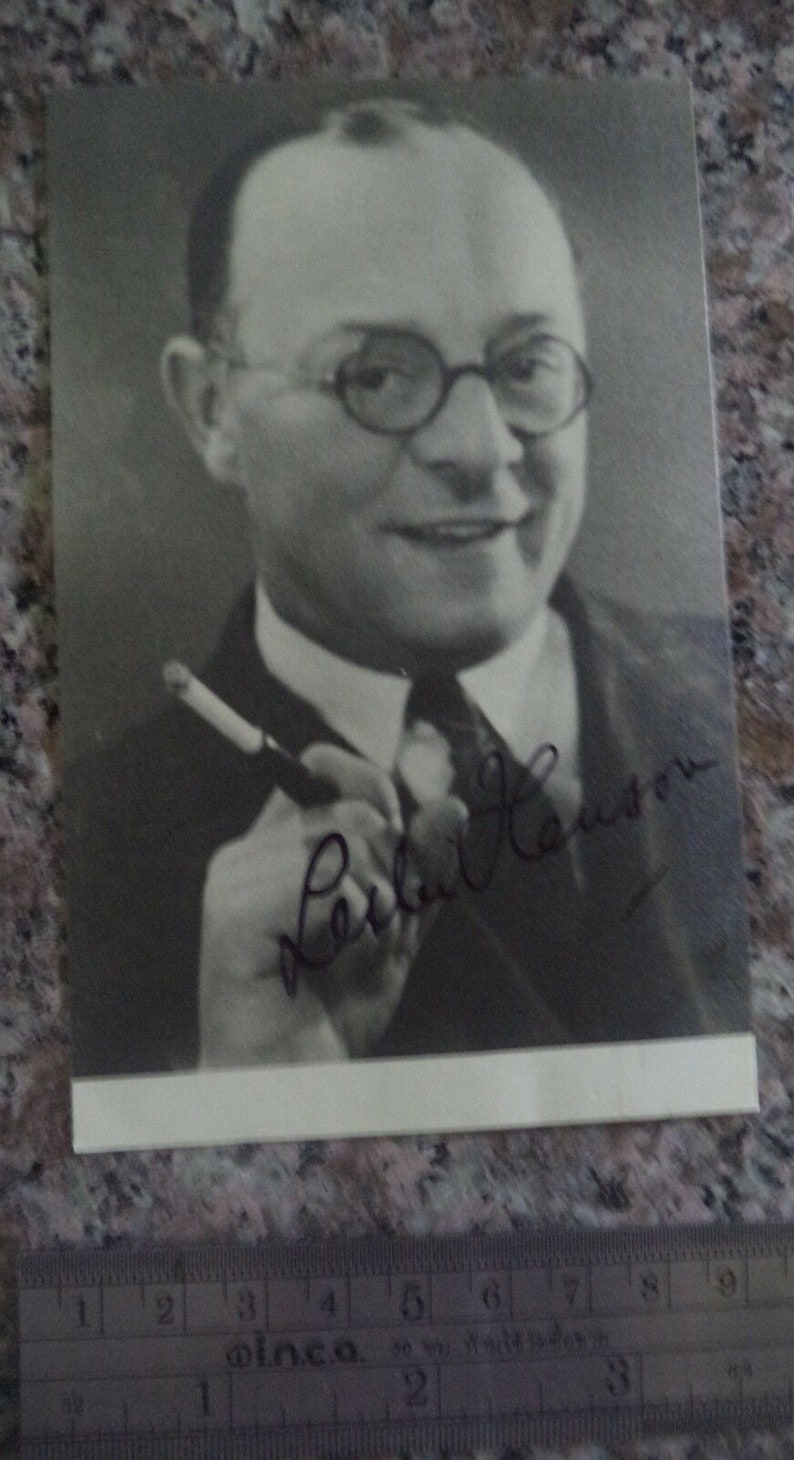 LESLIE HENSON (1891 – 1957) Autograph, Hand Signed Photo GAINSBOROUGH ...