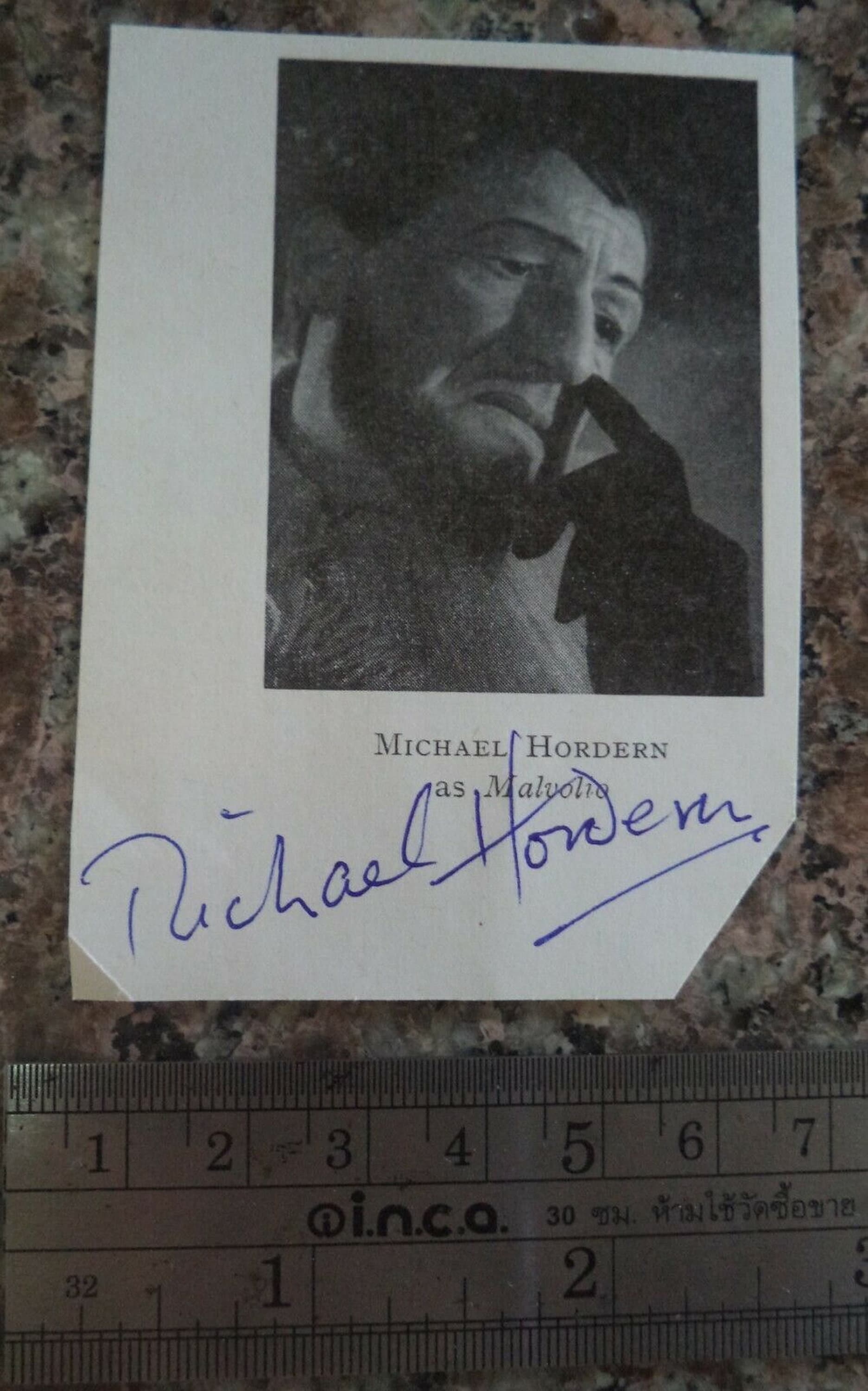 Michael Hordern