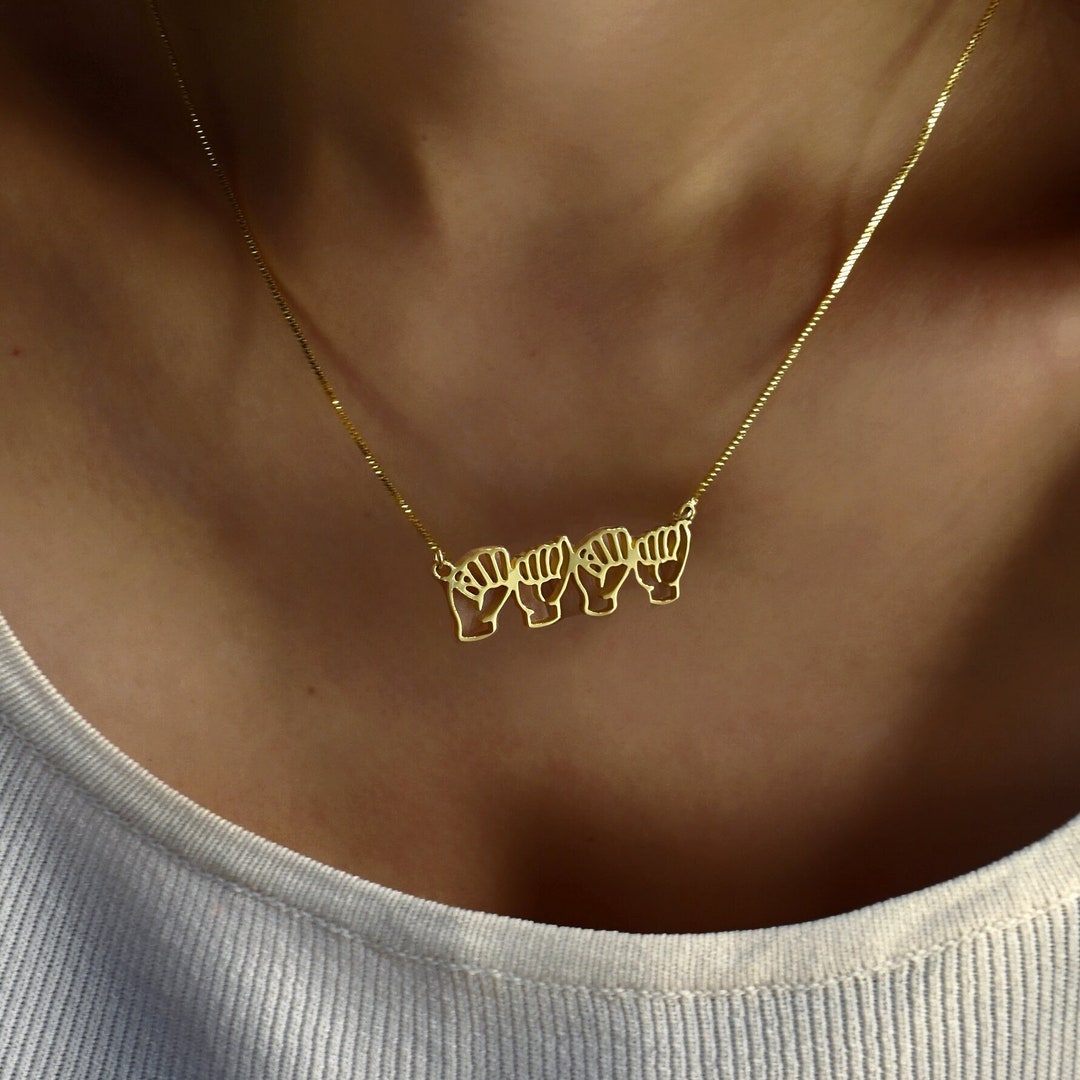 Mom Gift•asl Mama Necklace •personalized Name Necklace in Sign Language ...