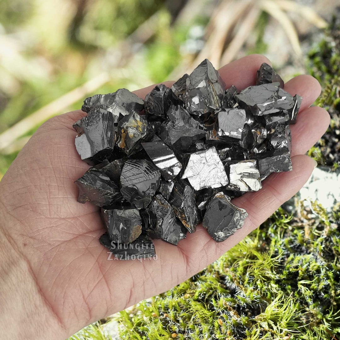 Elite Shungite Crystal for Water Purification - 150 Gr | GENUINE Smooth ...