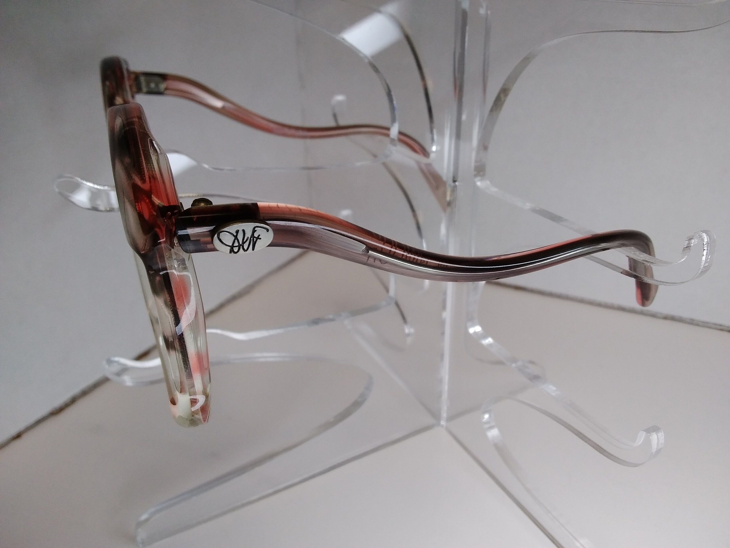 DVF Vintage Eyeglass Frames 50-17-135 - Etsy