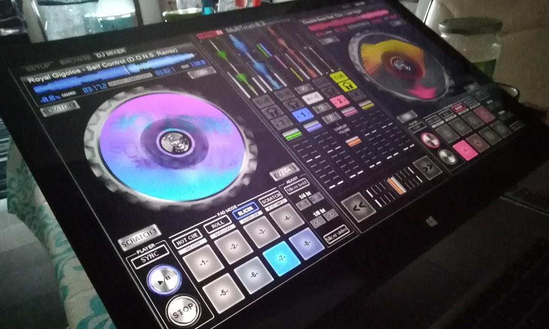 Virtual DJ Mixing Interface for Touch Screen VDJ Multi-touch 8.3 ...