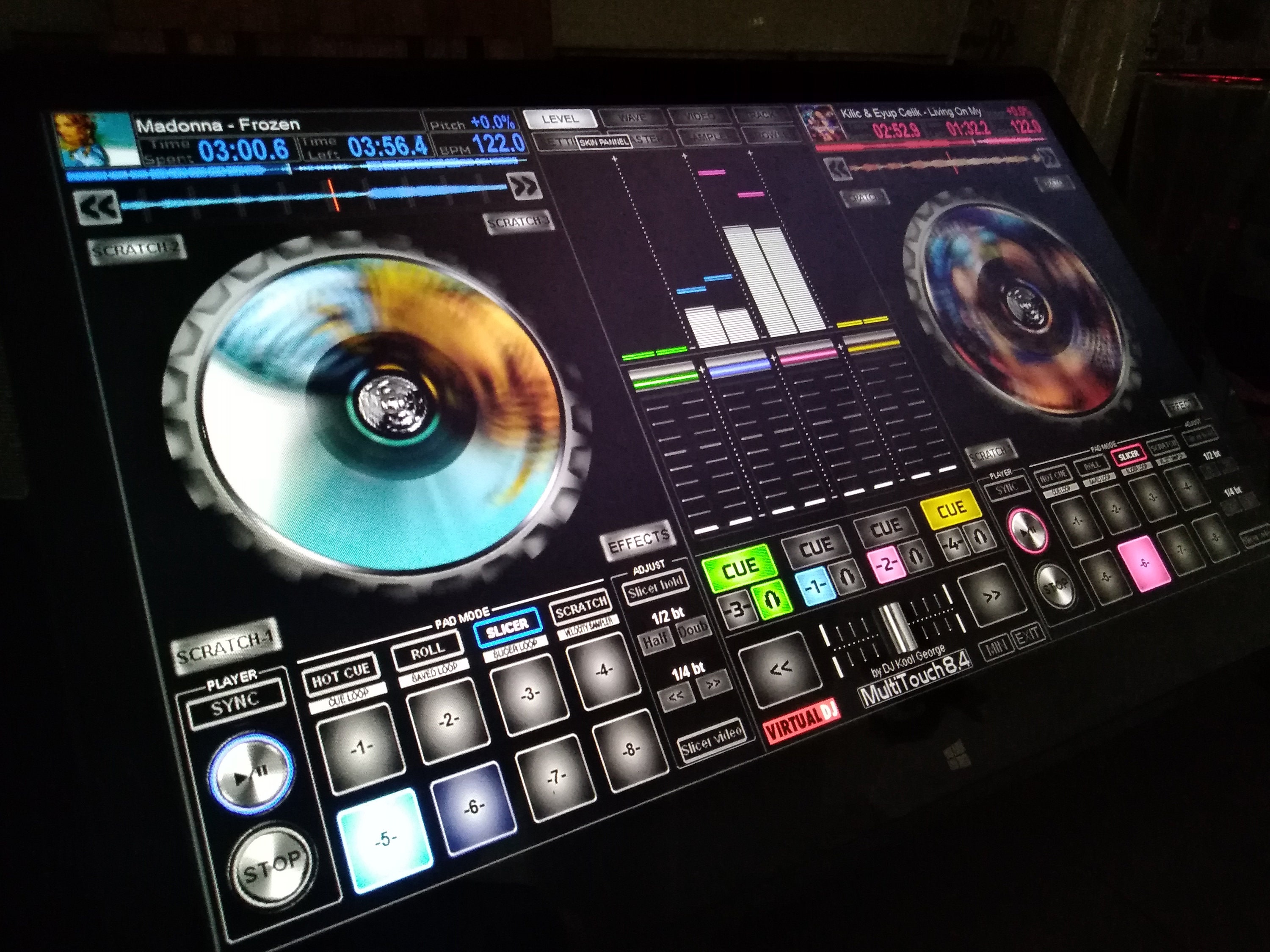 Virtual DJ Mixing Interface for Touch Screen - VDJ Multi-touch 8.4 + 2 ...