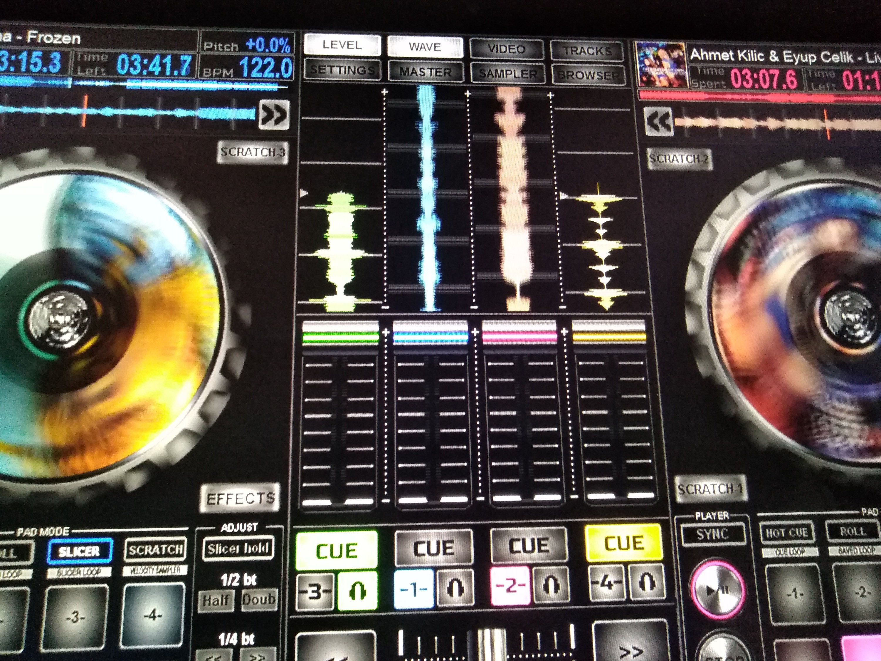 Virtual DJ Mixing Interface for Touch Screen - VDJ Multi-touch 8.4 + 2 ...