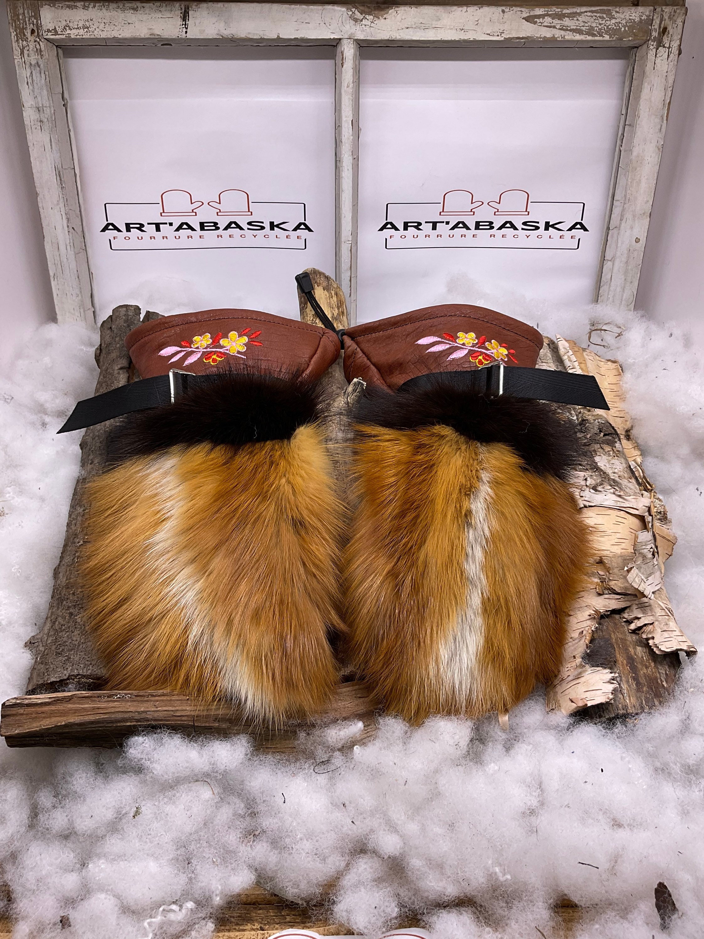Recycled fur and leather mittens. Embroidered edition. The Renée ...
