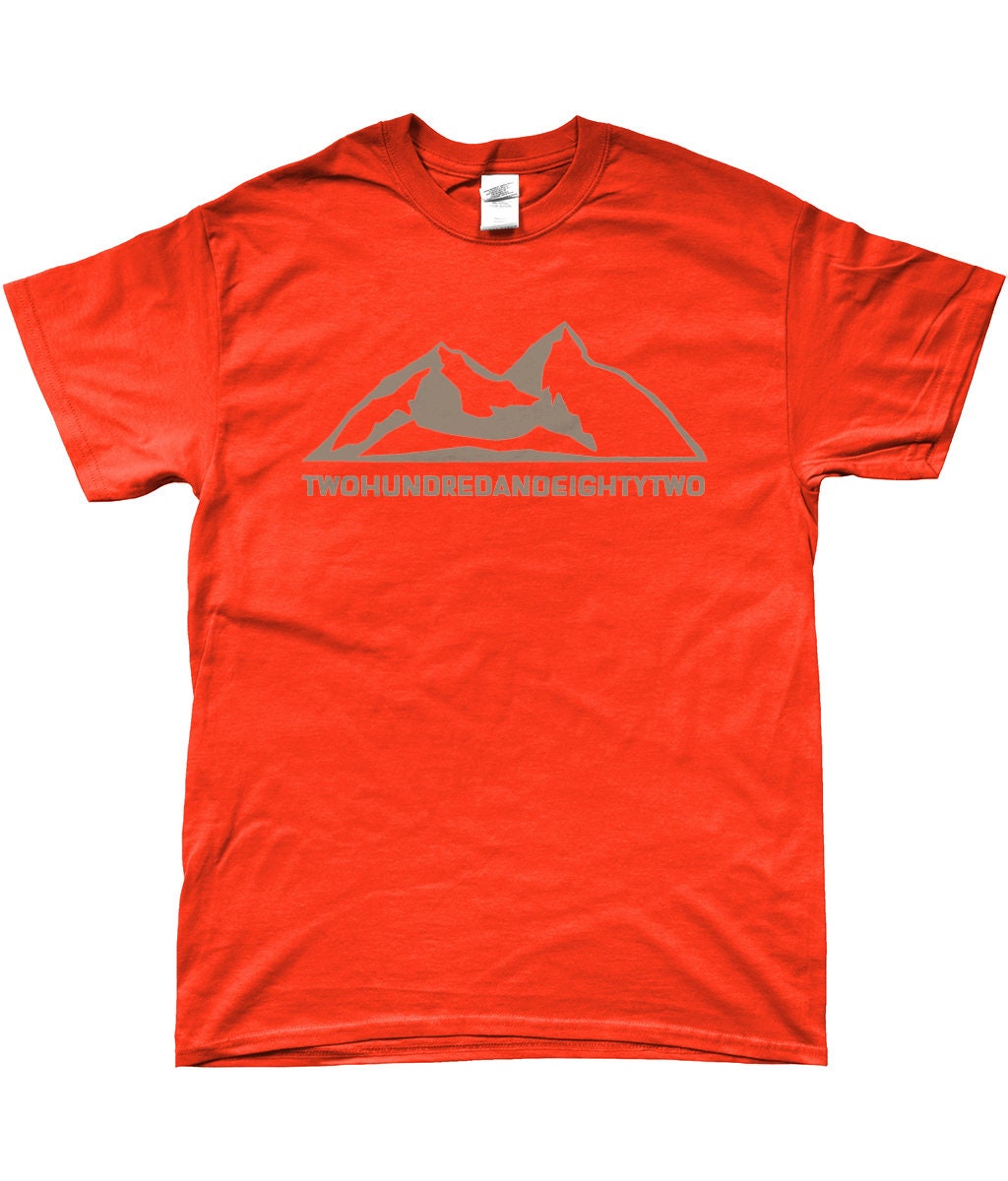 Munro Tshirt.Munro Bagging T-Shirt.Mountain Print T-Shirt - Etsy.de