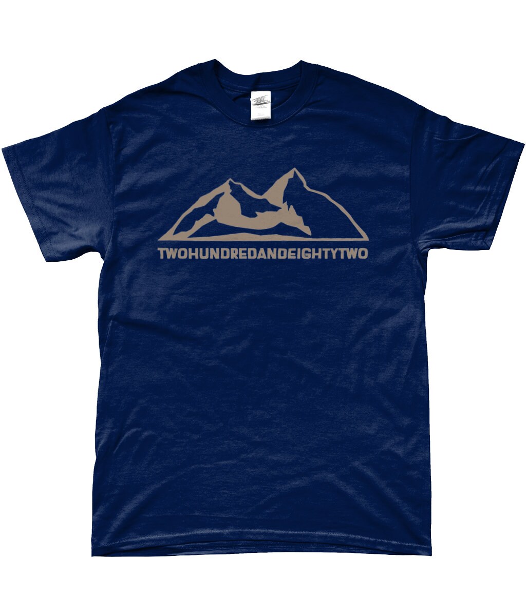 Munro Tshirt.Munro Bagging T-Shirt.Mountain Print T-Shirt - Etsy.de