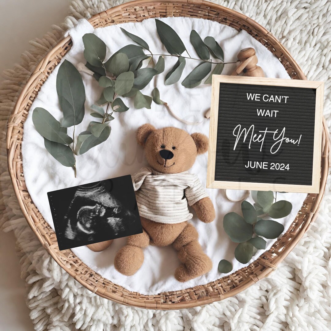 Digital Pregnancy Announcement, Social Media Baby Announcement Post ...