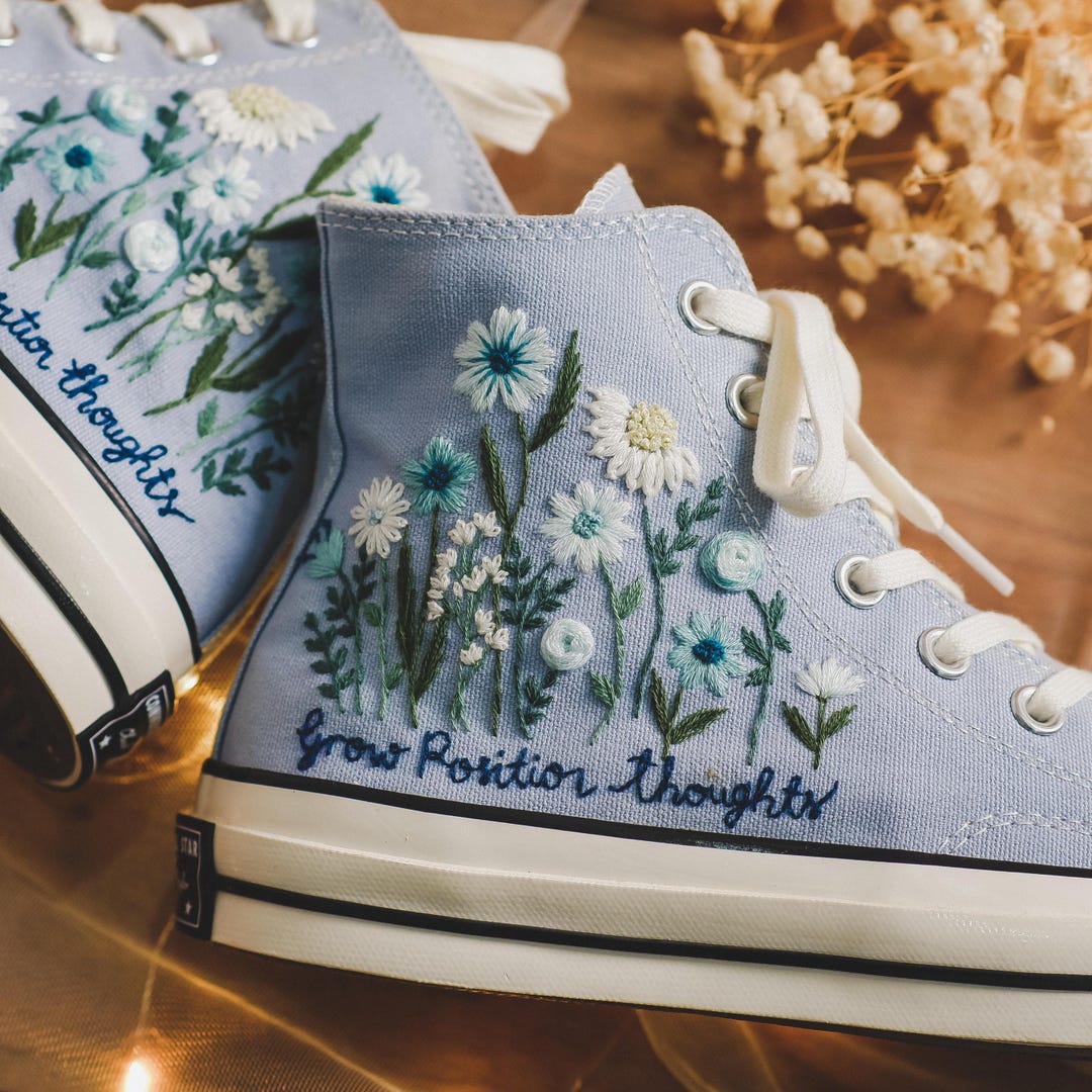 Custom Converse Taylor 1970s Flower Embroidered Shoes, Roses, White ...