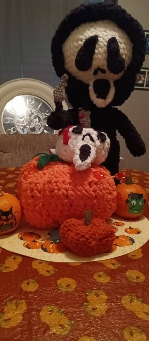 Scream / Ghost Face Replica Halloween Plushie - Etsy Finland