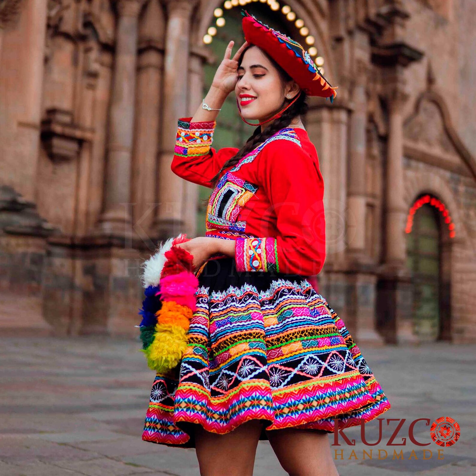 Typical Peruvian Costume for Women. Typical Costume of Peru. Typical ...