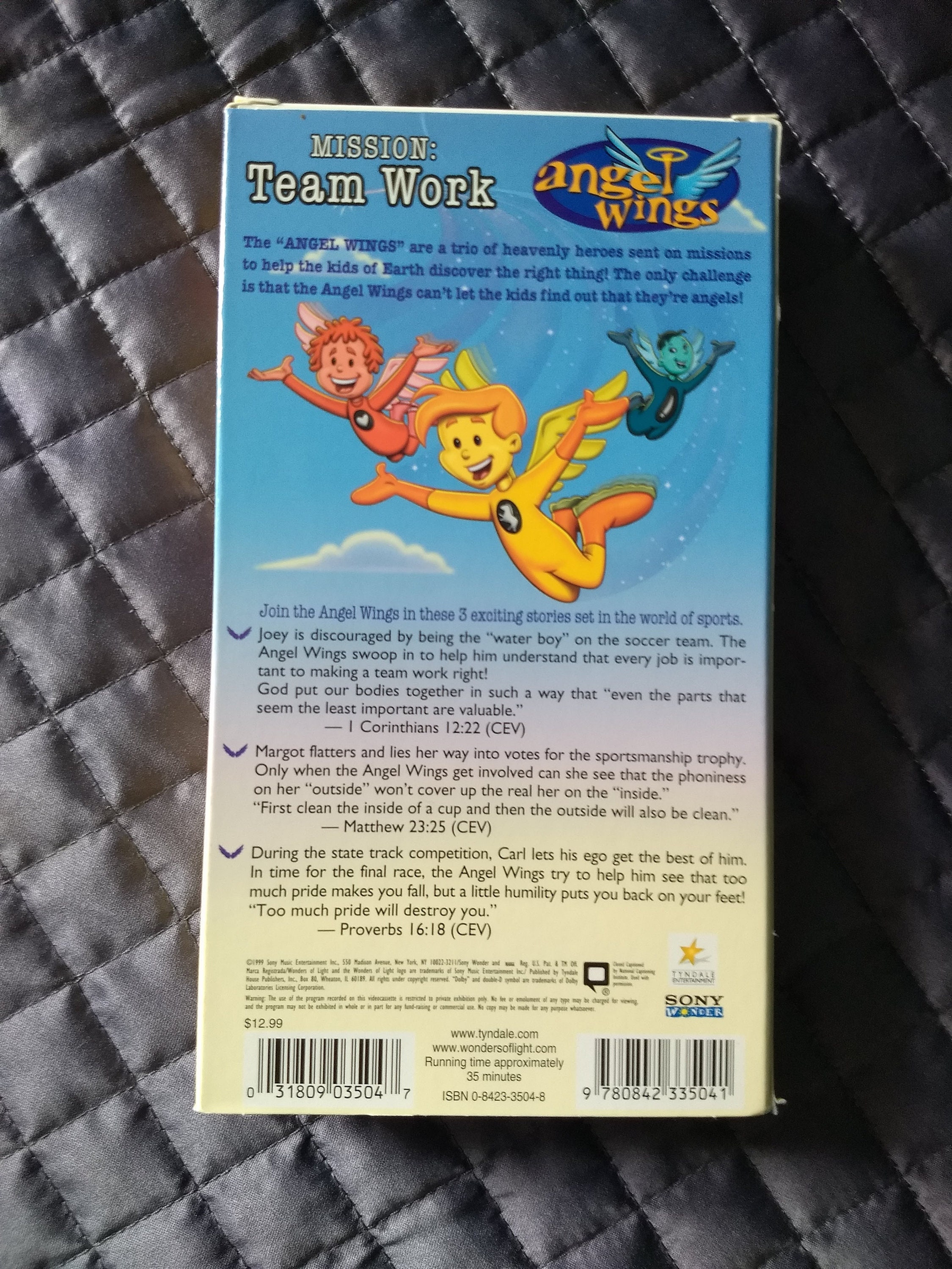 VINTAGE VHS Video Tapes-angel Wings, Charlotte's Web, Land Before Time ...