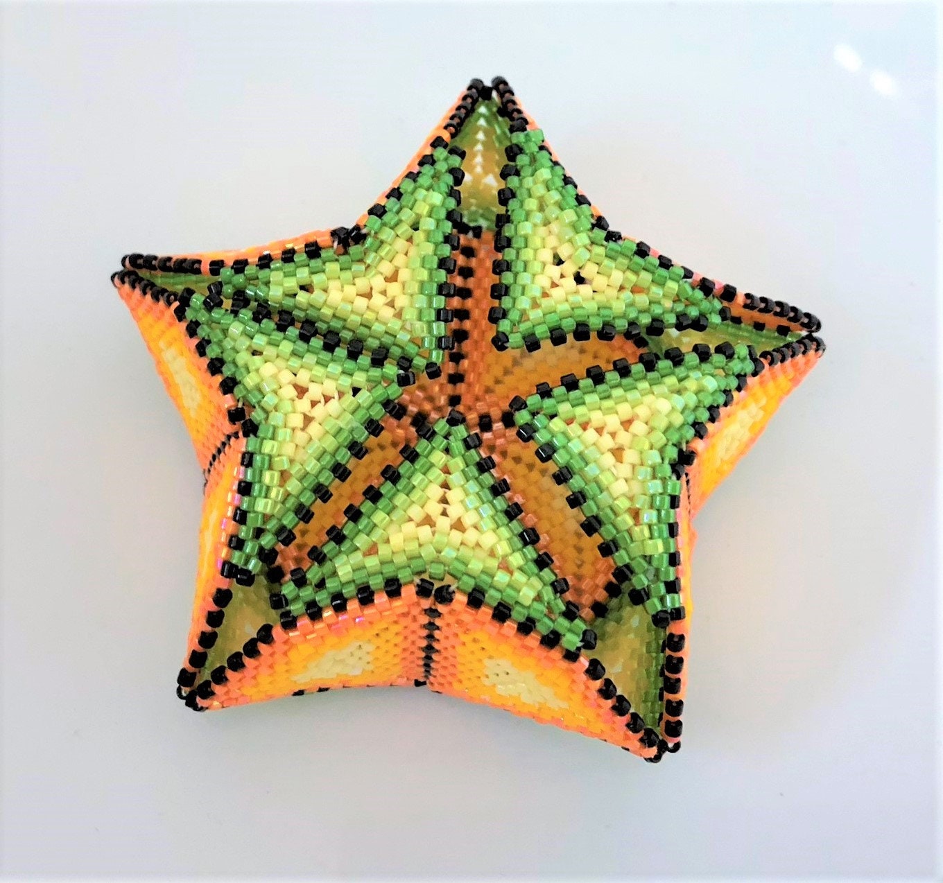 Perfectly Imperfect Penrose Tiling - Beadwork Tutorial - Peyote Stitch ...