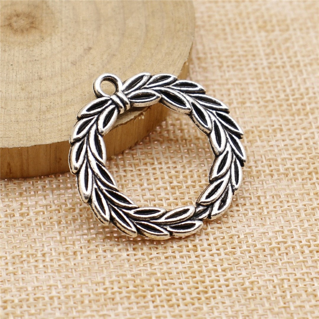 4 Pc. Laurel Wreath Charms Christmas Victory Success - Etsy