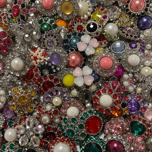 Victorian Style Buttons: Mixed Metal & Acrylic Embellishments - Etsy