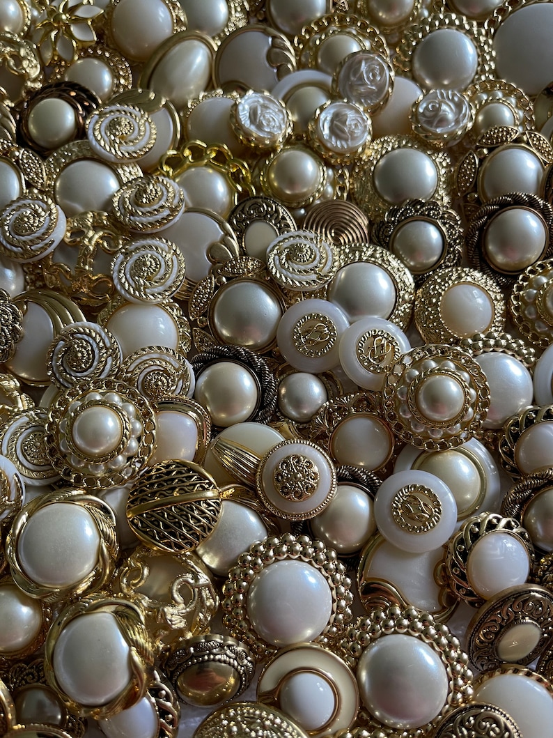 Vintage Style Buttons: Mixed Lot of Rhinestone, Pearl, and Metal ...