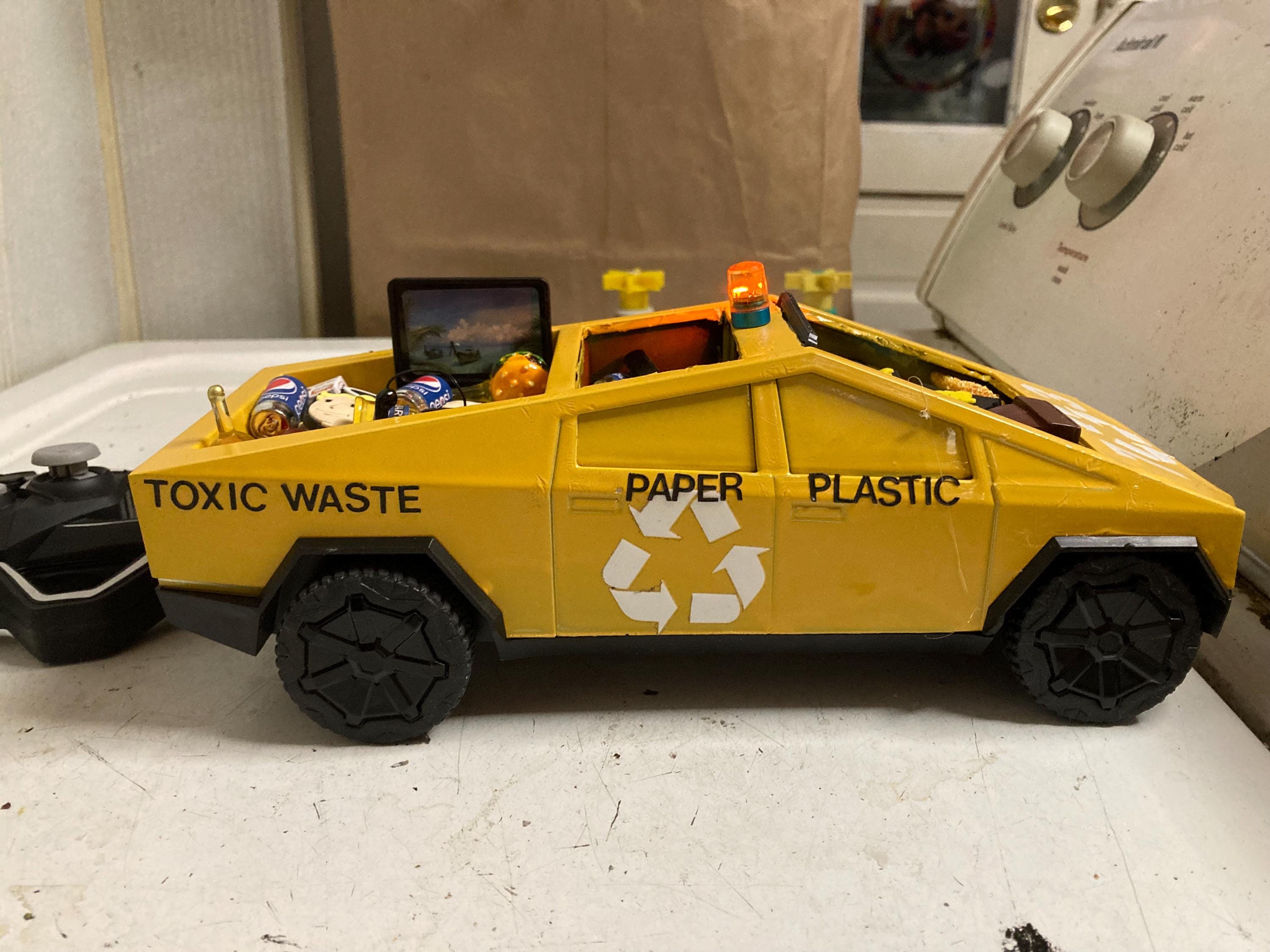 Radiation King RC Cyber Dumpster Cyber Truck 2WD on Road - Etsy
