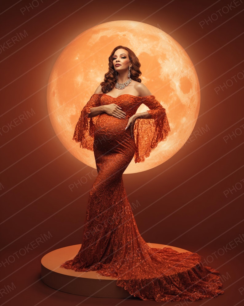 Moon Podium, Maternity Backdrop, for Portraits, Glowing Full Moon, Fine ...