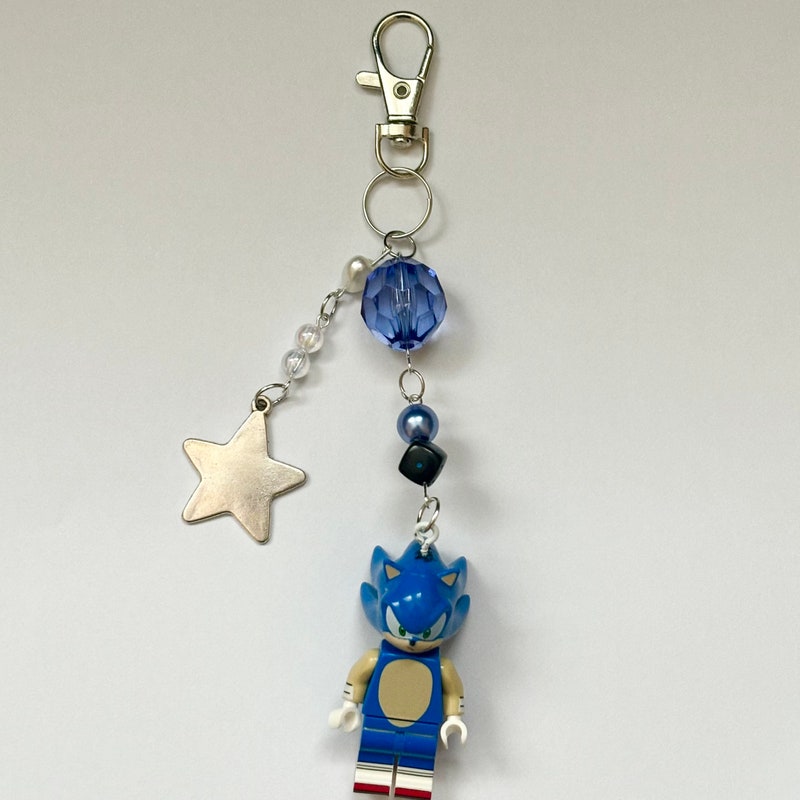 Sonic the Hedgehog Keychain - Etsy