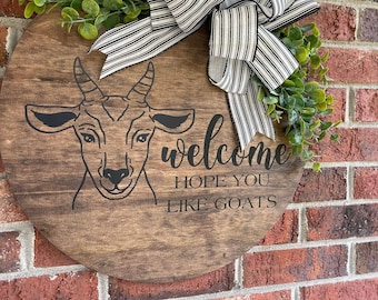 Shiplap Goat Door Hanger - Etsy
