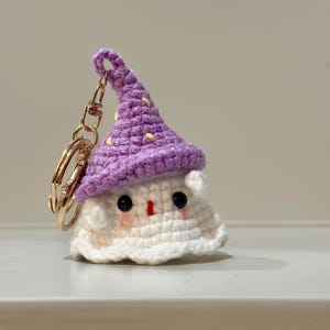 Halloween Crochet Ghost Keychain - Etsy