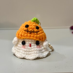 Halloween Crochet Ghost Keychain - Etsy