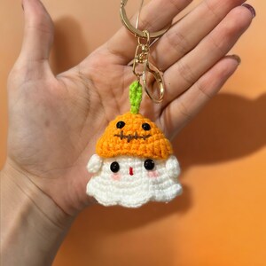 Halloween Crochet Ghost Keychain - Etsy