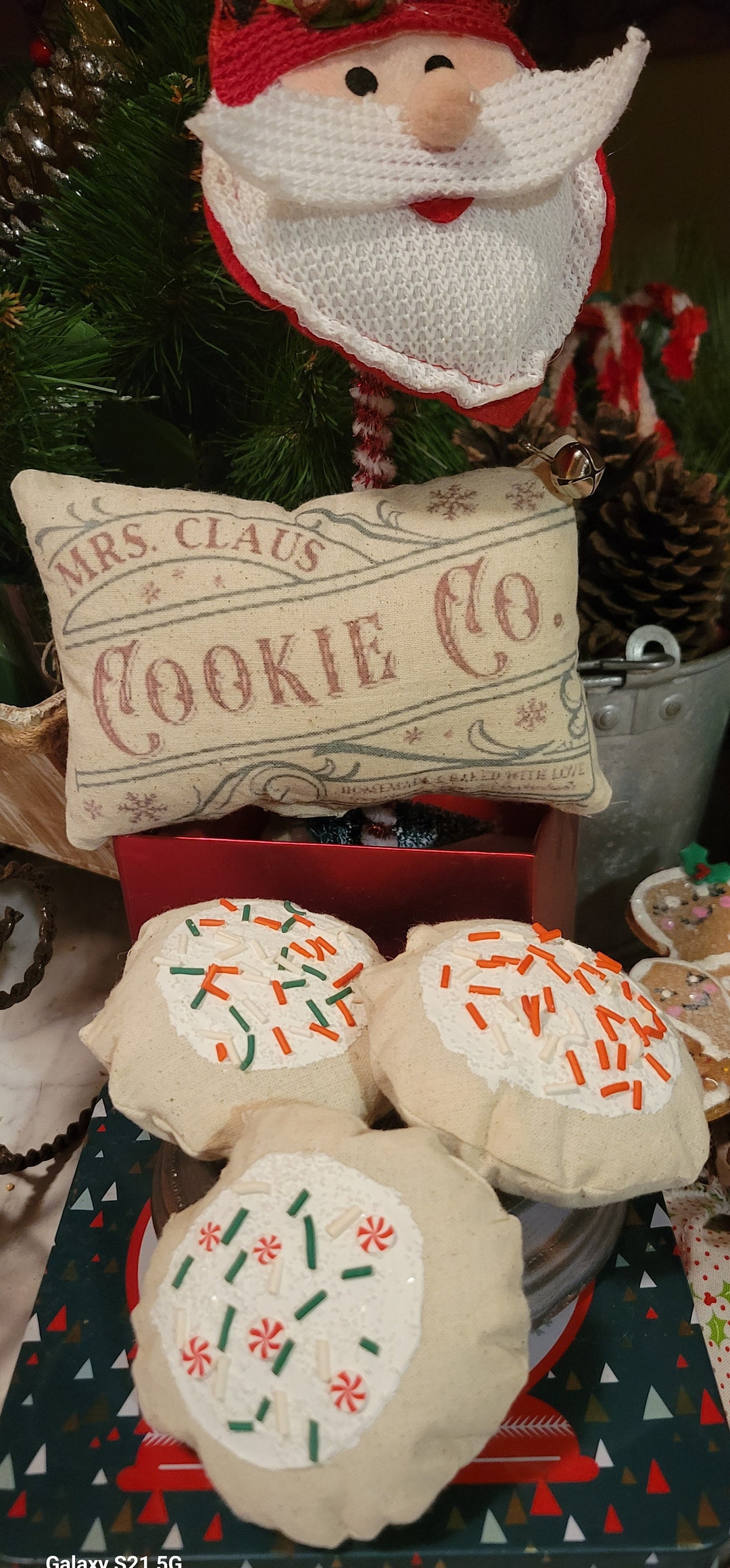 New Primitive Farmhouse Mrs. Claus Cookie CO. and Christmas Cookies ...