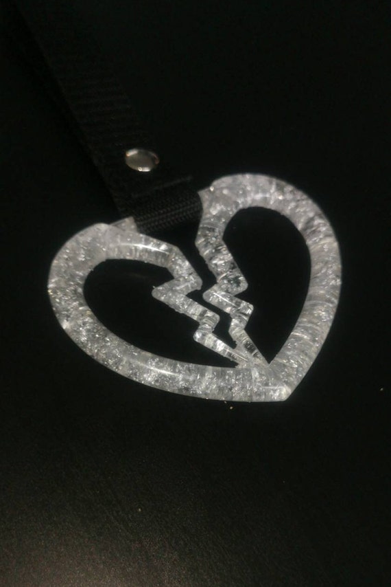 tsurikawa heart Broken heart shaped tsurikawa JDM tsurikawa tsurikawa ...