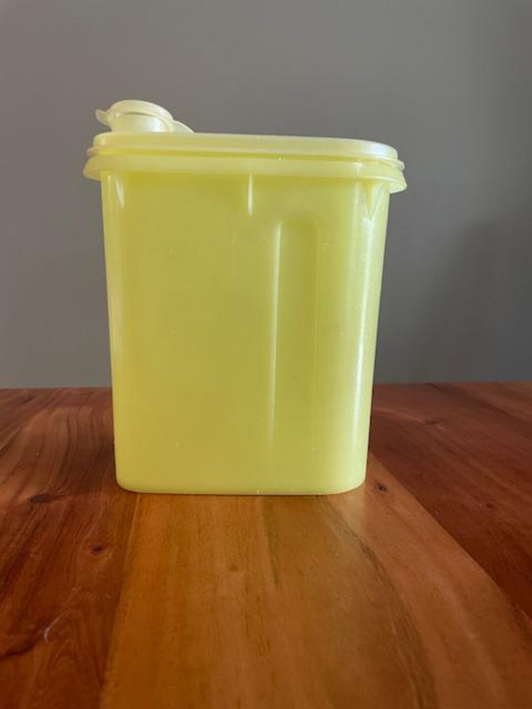 Vintage 1970s Tupperware Juice Container With Lid - Etsy