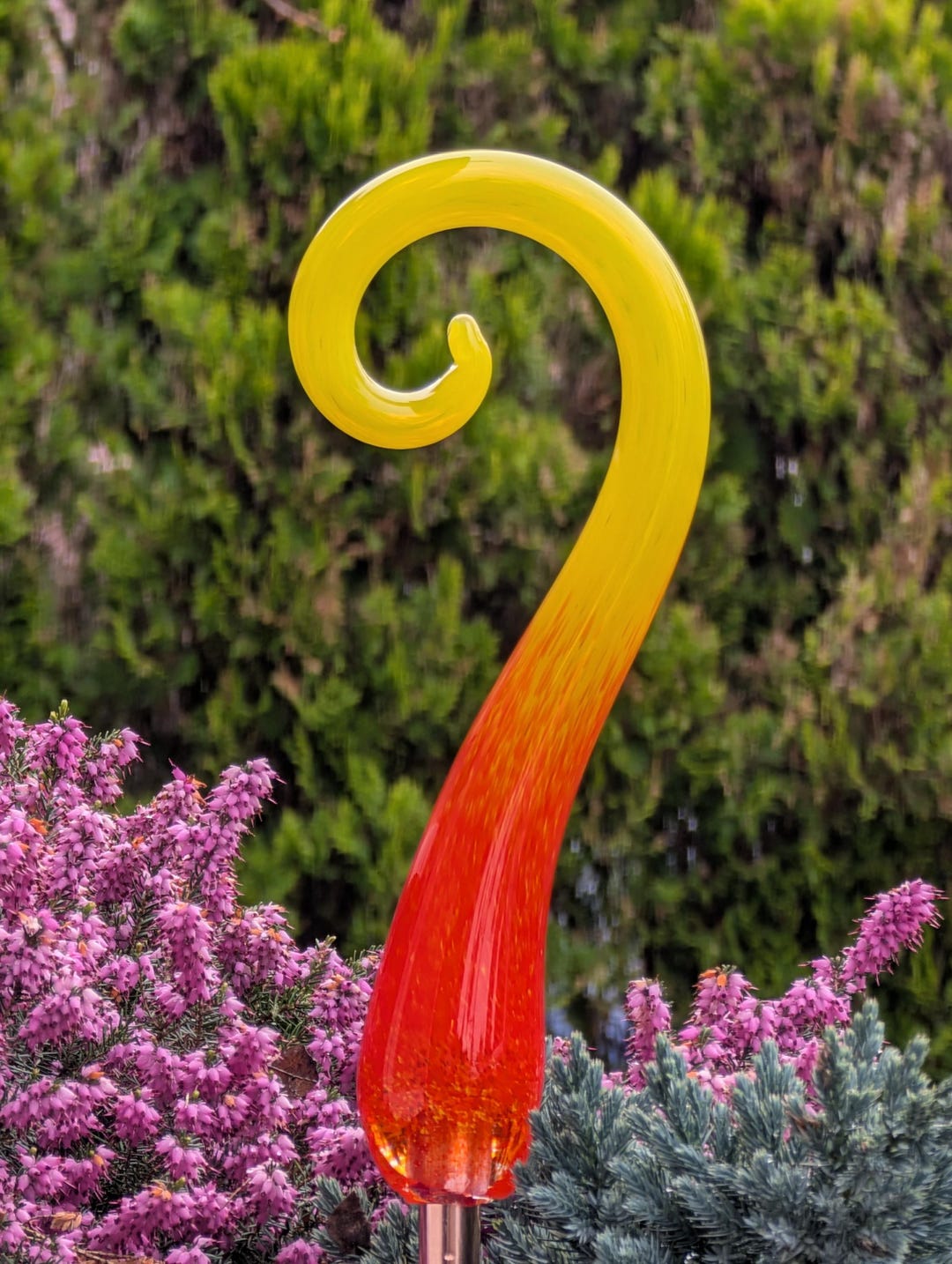 FIDDLE Fern Curly (yellow/orange) 2 Tone, Glass Garden Yard Art, Hand ...