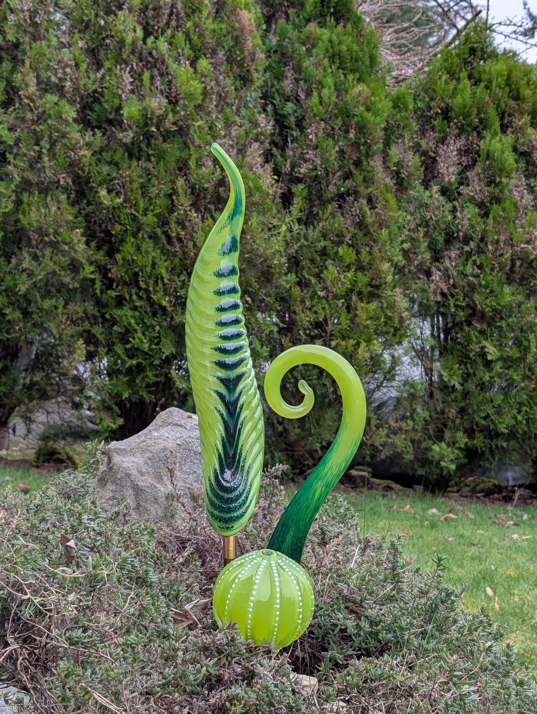 MALA #1326 Lime/jade Set of 3: Leaf, Fiddle, Urchin Glass Garden Art ...