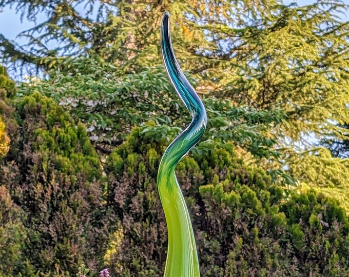 MALA #844 Lime/jade 2 Tone Opaque Fade to Transparent Glass Garden Yard ...