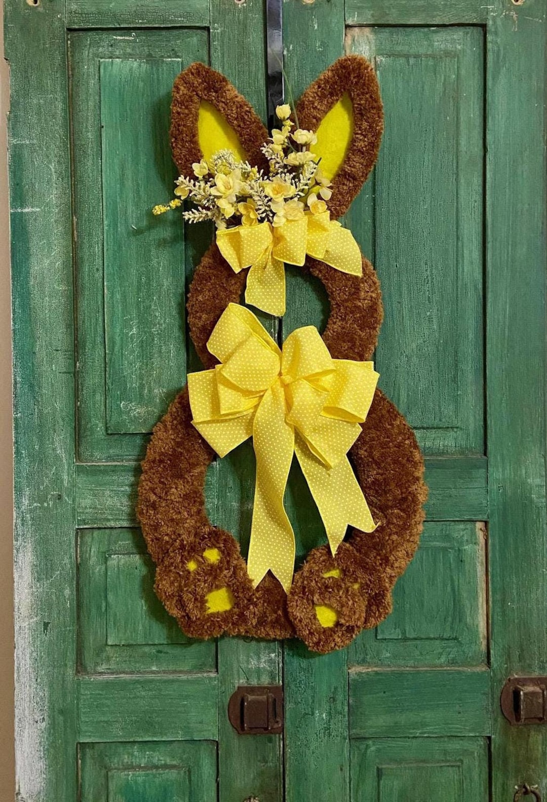 Chunky Yarn Bunny Wreath, Bunny Rabbit Wreath, Spring Bunny Wreath ...