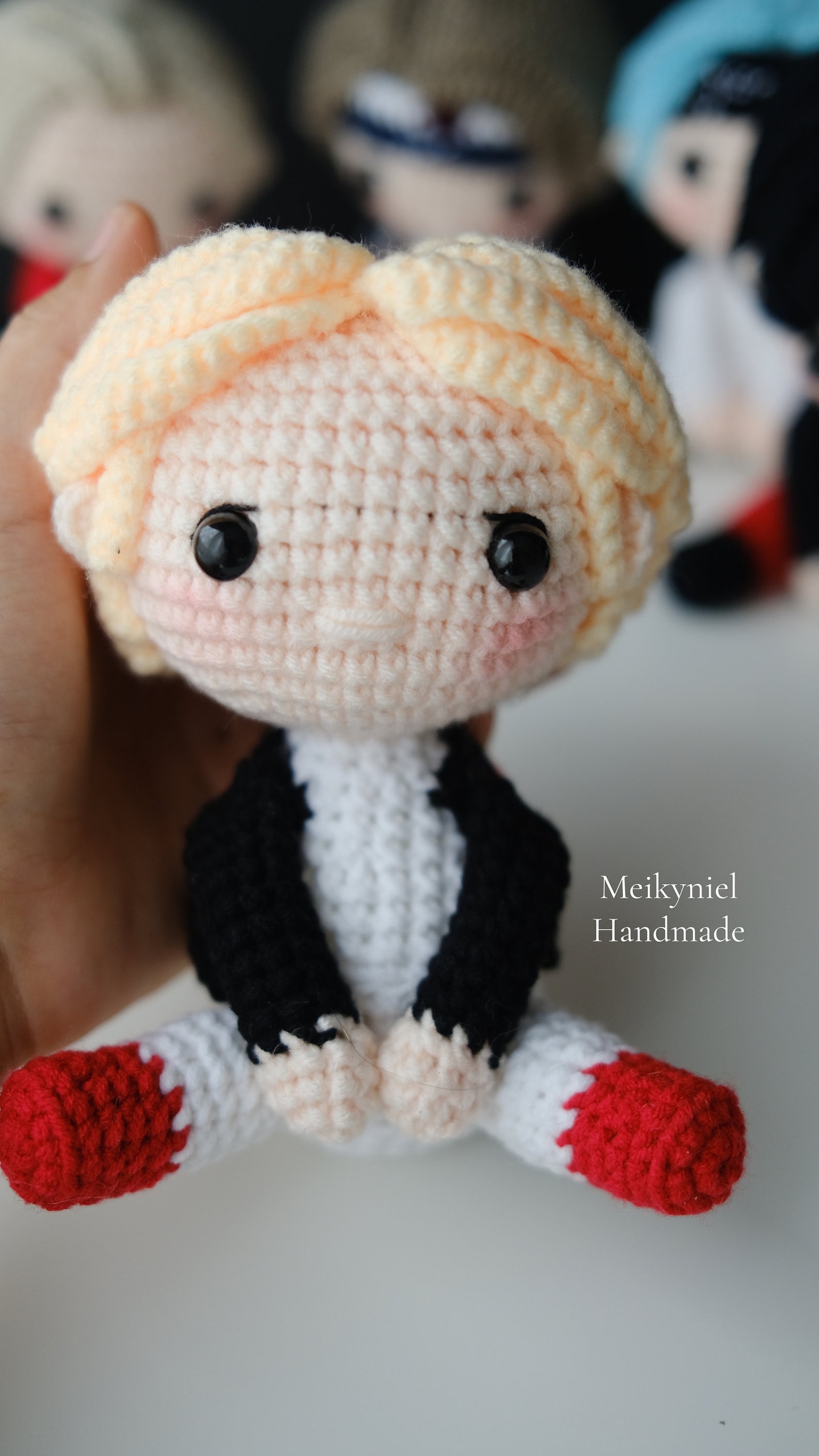 Crochet Pattern : Jimin K-pop Amigurumi - Etsy Canada