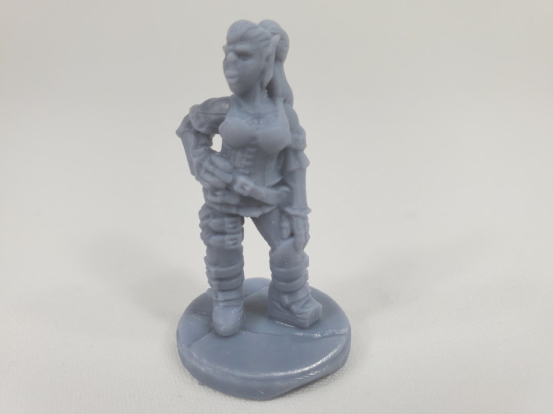 Gith Female 1 Dark Realms 28mm Dungeons and Dragons Tabletop Scatter ...