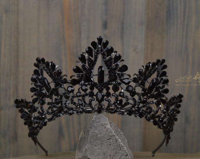 Eclipse Black Crown With Gray Gemstone by Loschy Designs MADE TO ORDER ...