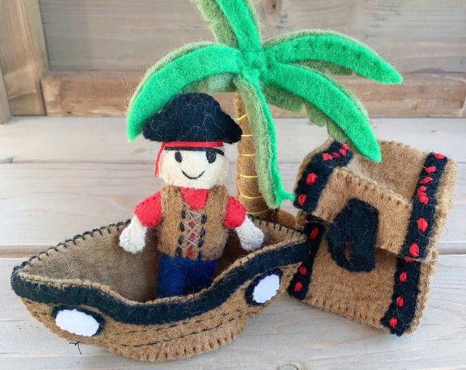 Felt Pirate Friends Bundle | Felt Toys, Felt Pirate Ship, Pirates ...