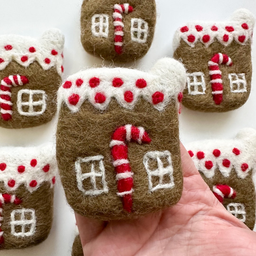 1 Felt Gingerbread House | Felt Christmas Decor, Christmas, Holiday ...