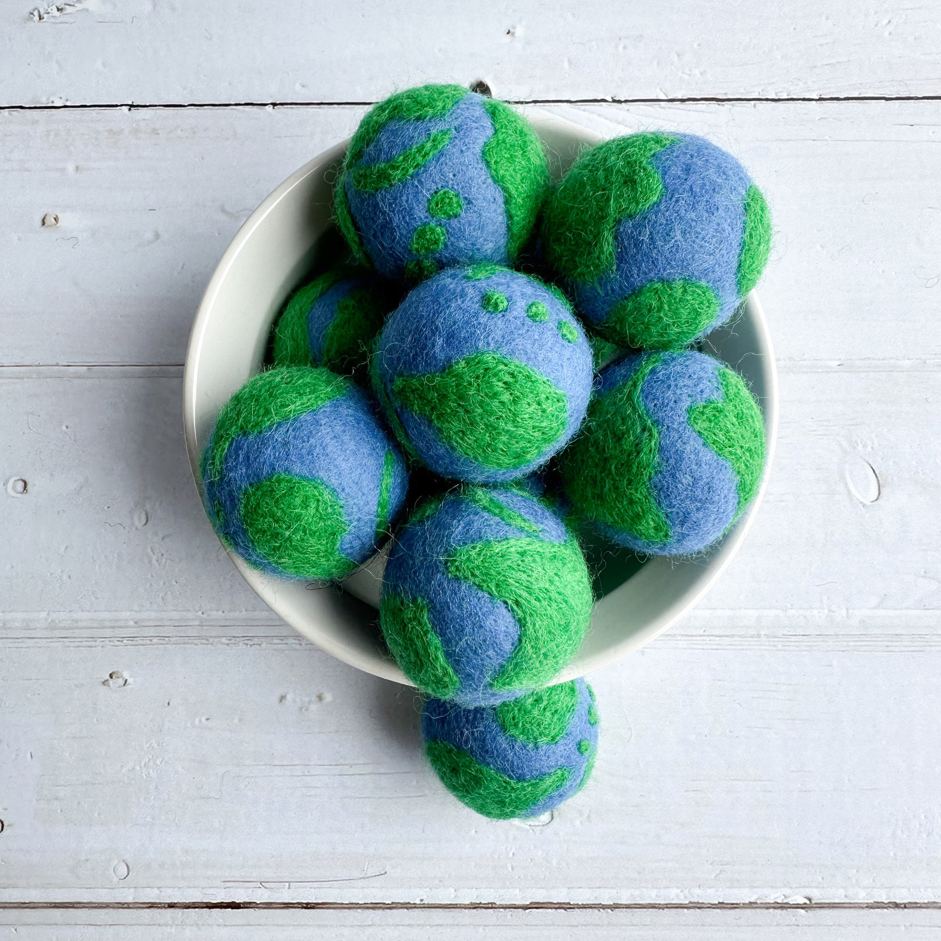 1 Felt World Earth Globe 4cm |earth Day, Earth, World, Planet, Garland ...