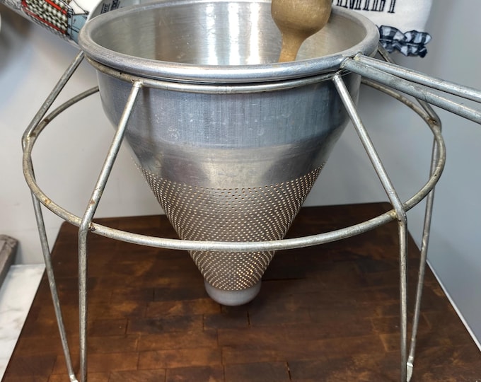 Vintage Kitchen Craft Aluminum Cone Shaped Metal Colander, Stand and ...