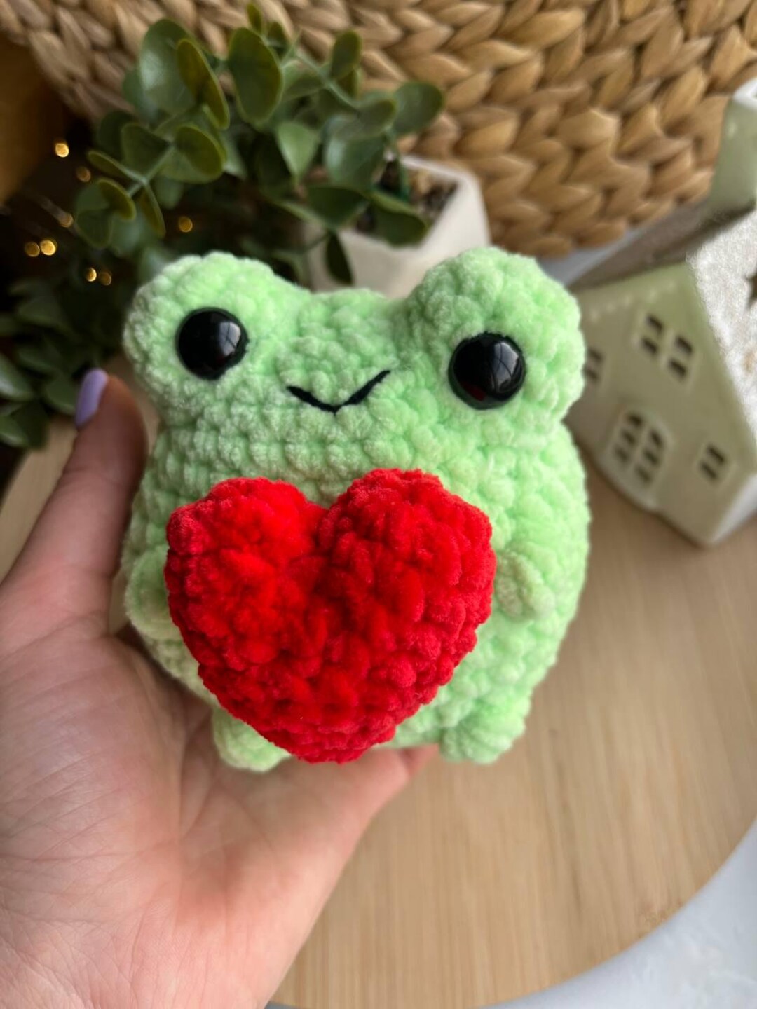 Frog Plush With Heart Worry Pet Fidget Sensory Toy, Squishmallow Kawaii ...