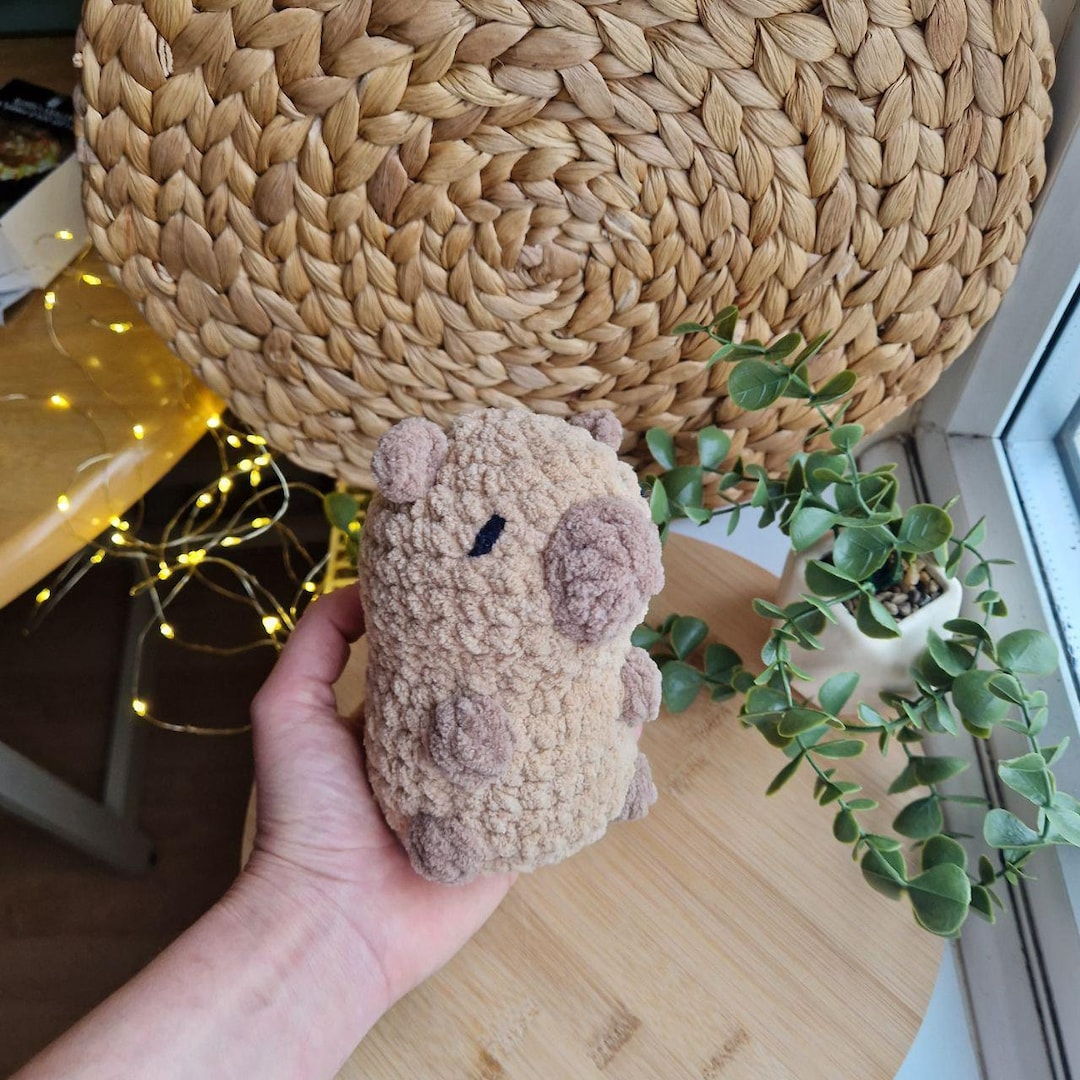 Capybara Plush Toy Stuffed Animal, Cuddly Plushie Cute Capybara Soft ...