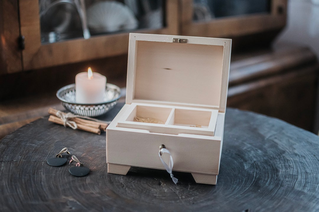 Raw Wooden Box Closed With Key,natural Wood, Lockable,box With Lock,two ...