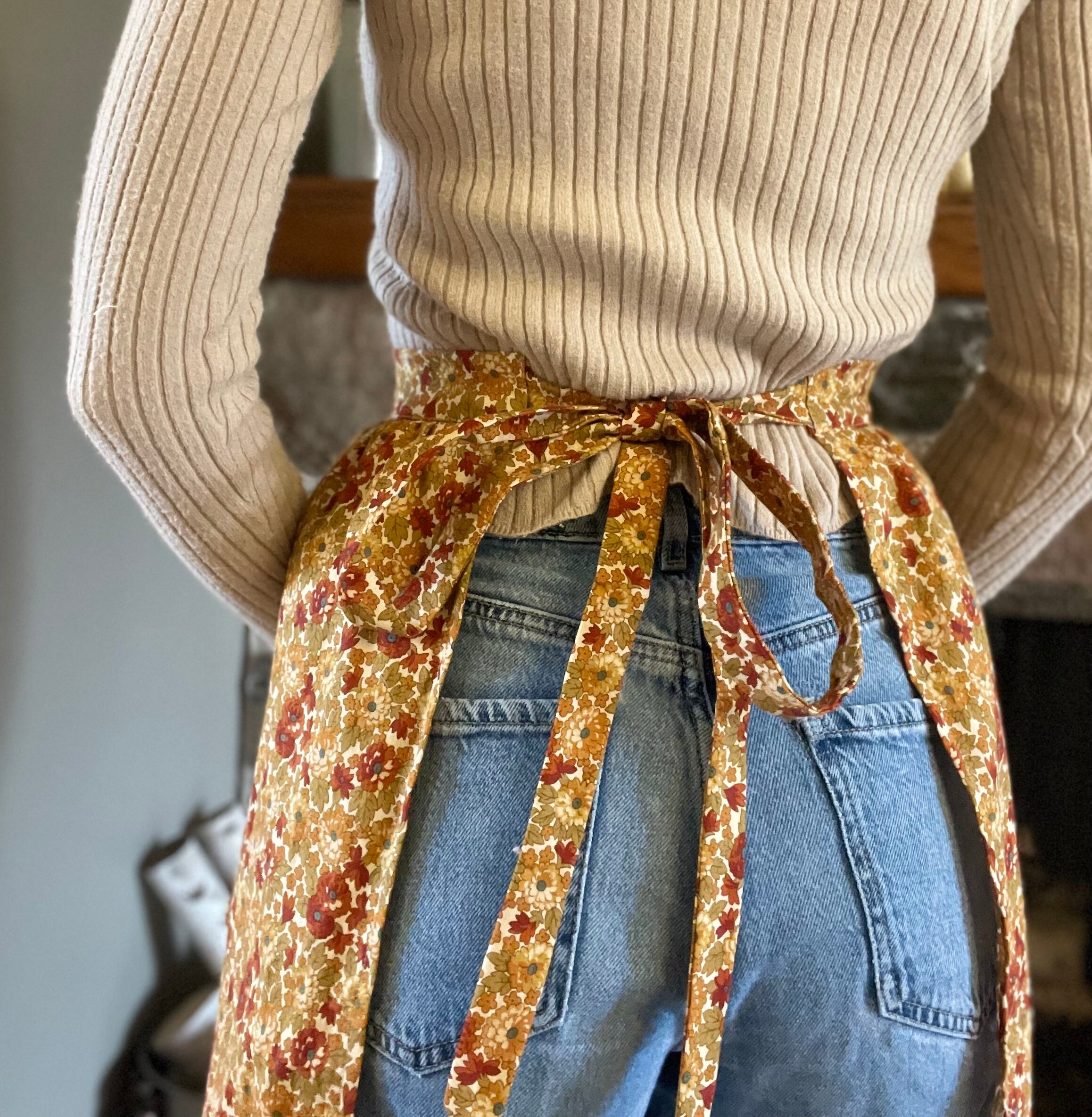 Prairie Half Apron | Old Fashioned Vintage Style | Acorn Harvest Fall ...