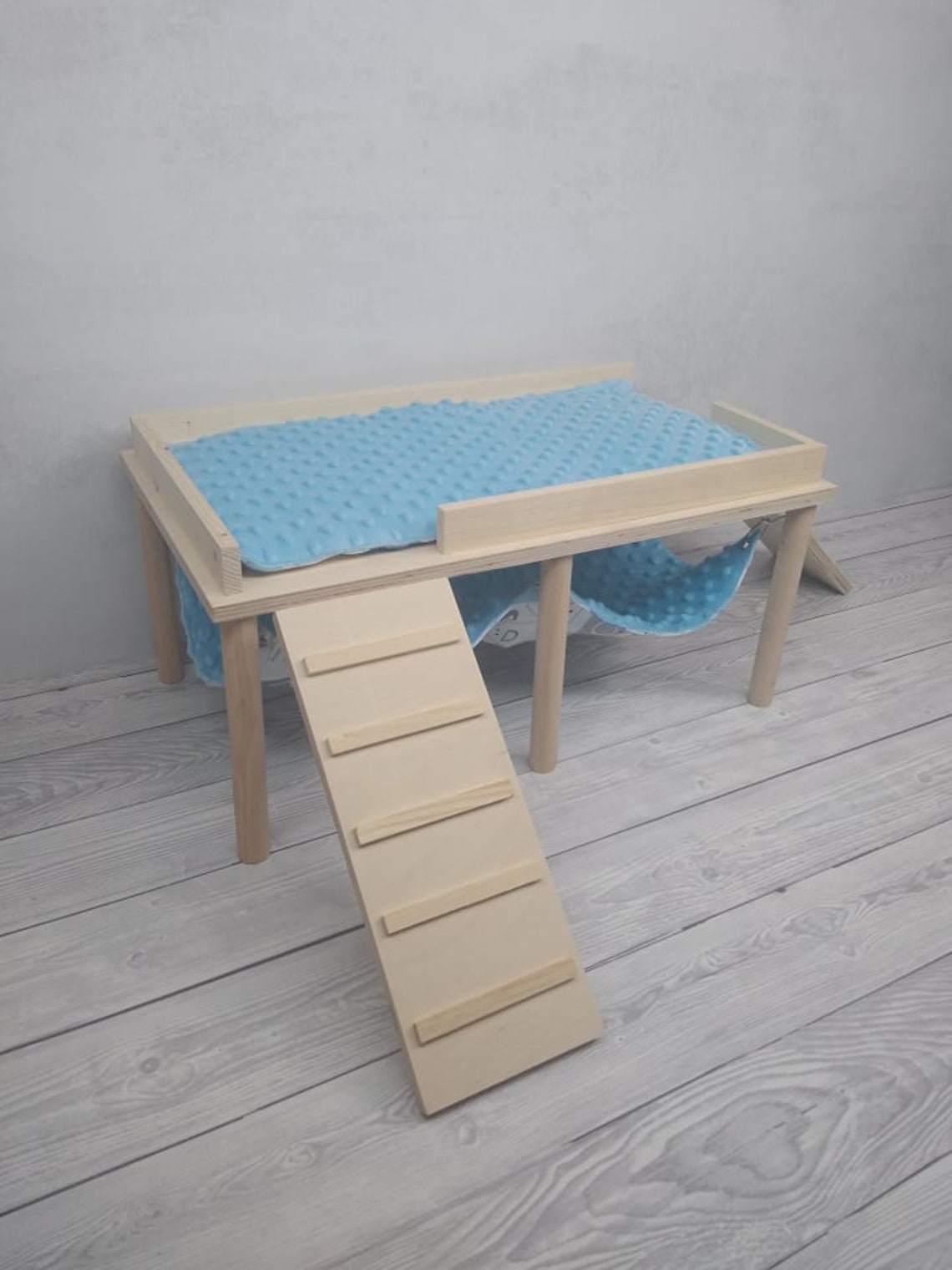 Guinea Pig Hideout Stand – Wooden Base With Platform - Etsy