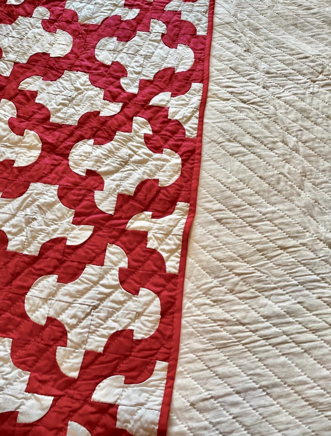 Antique Drunkards Path Quilt - Etsy