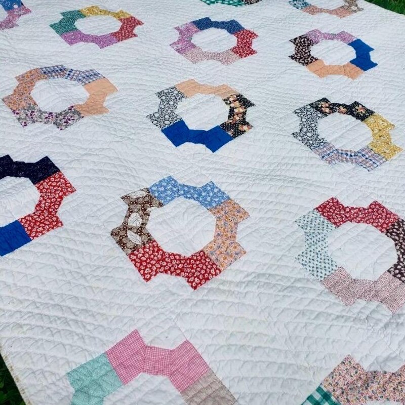 Lovers Knot Quilt - Etsy