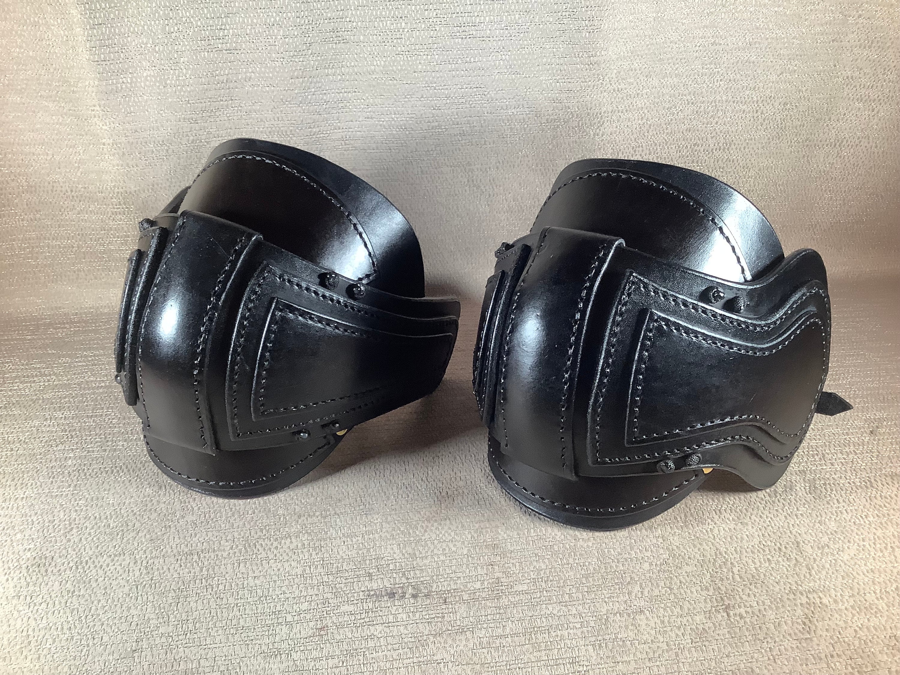 SCA Leather Knee Armour - Etsy